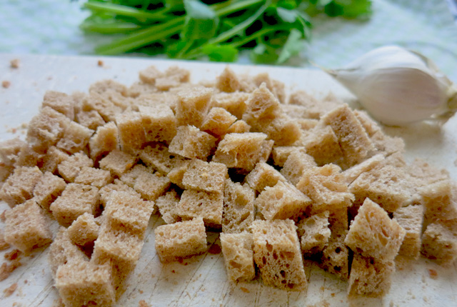 Vegane rote Linsensuppe aus Aleppo. Ein Buch-Projekt für Syrien – DIE ...