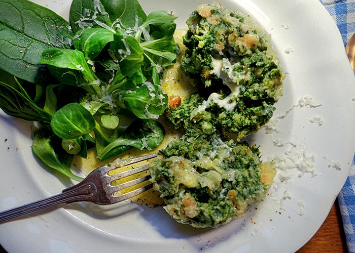 Original Tiroler Spinatknödel mit TK-Spinat und Käse-Variationen – DIE ...